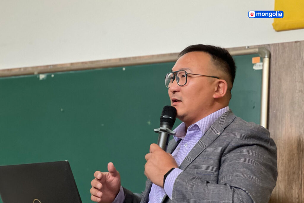Гадаад паспорт дахин захиалахад илүү хялбар болсон · E Mongolia Academy