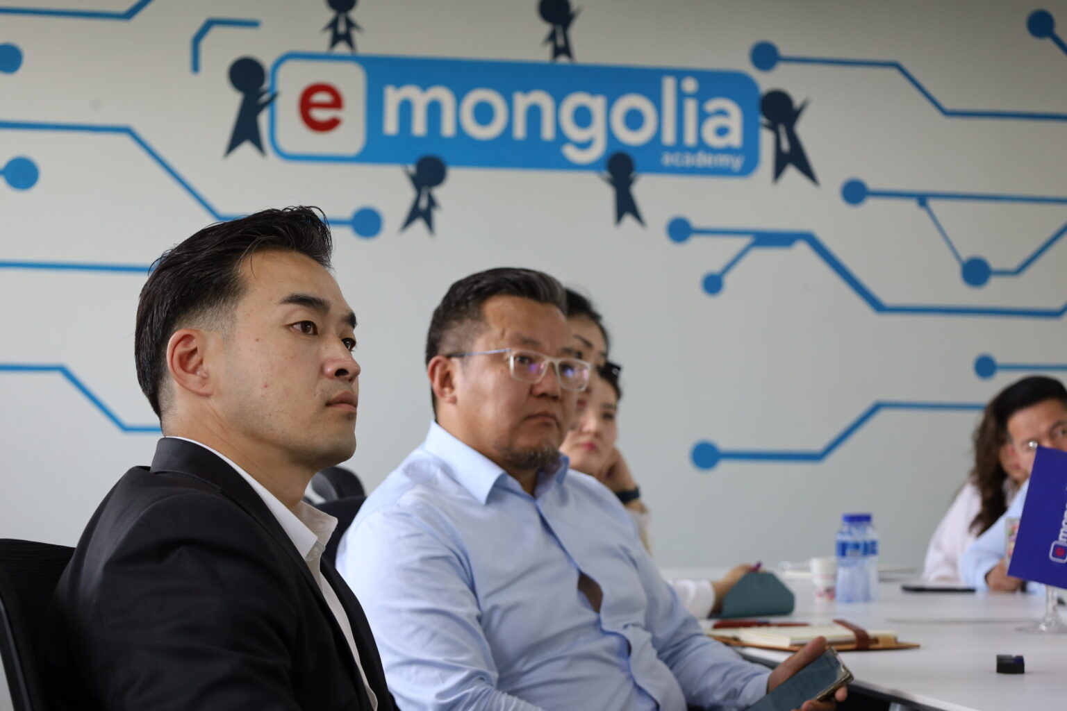 E-Mongolia систем дэх бүртгэлтэй утасны дугаараа хэрхэн солих вэ? · E-Mongolia Academy