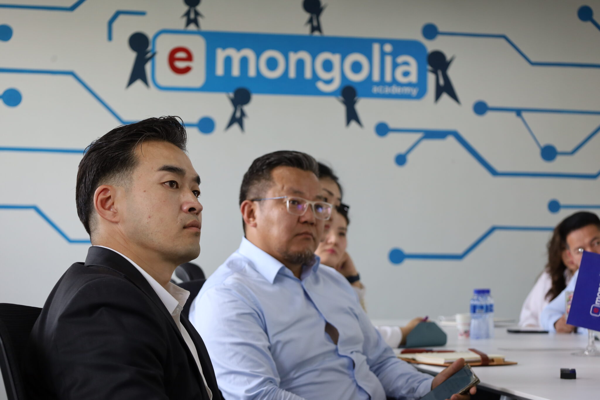 E-Mongolia систем дэх бүртгэлтэй утасны дугаараа хэрхэн солих вэ? · E-Mongolia Academy