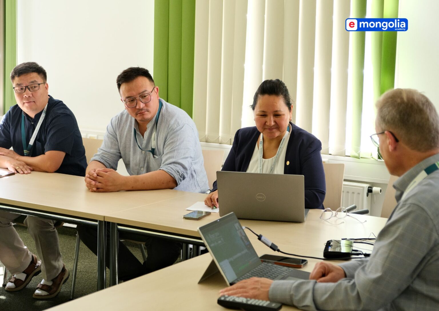 E Mongolia платформд эмийн жорын мэдээлэл үйлчилгээ шинээр нэвтэрлээ